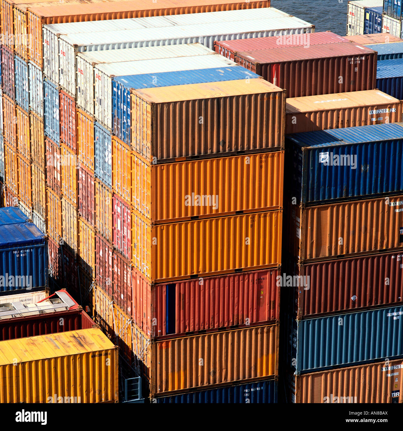 Area of the containers harbour at hamburg hi-res stock photography and ...