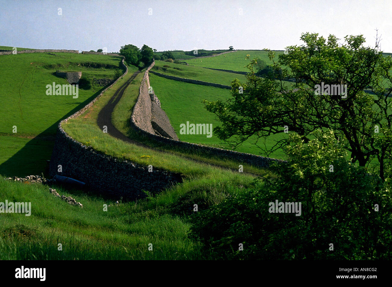 Minninglow peak district hi-res stock photography and images - Alamy