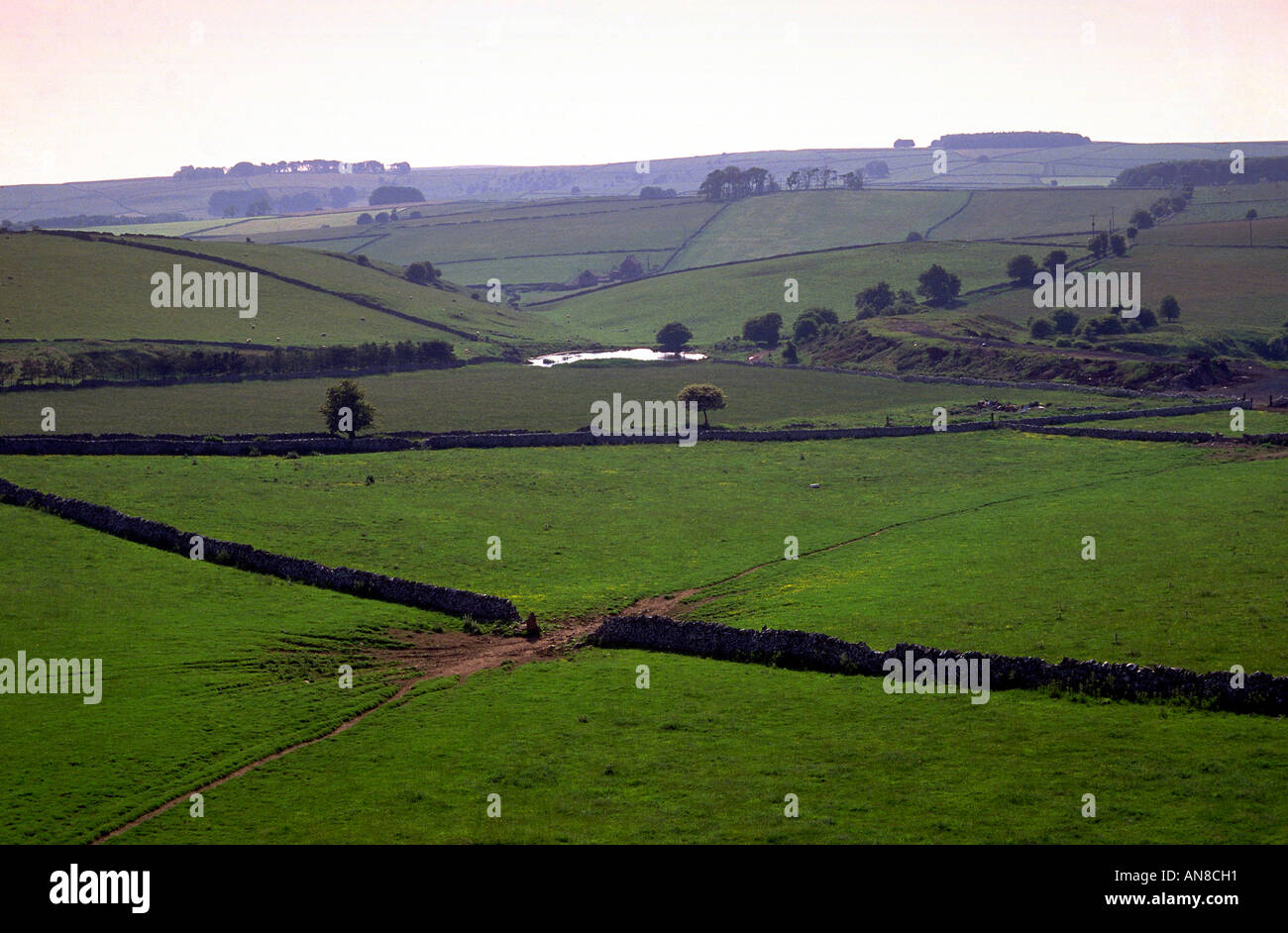 Minninglow peak district hi-res stock photography and images - Alamy