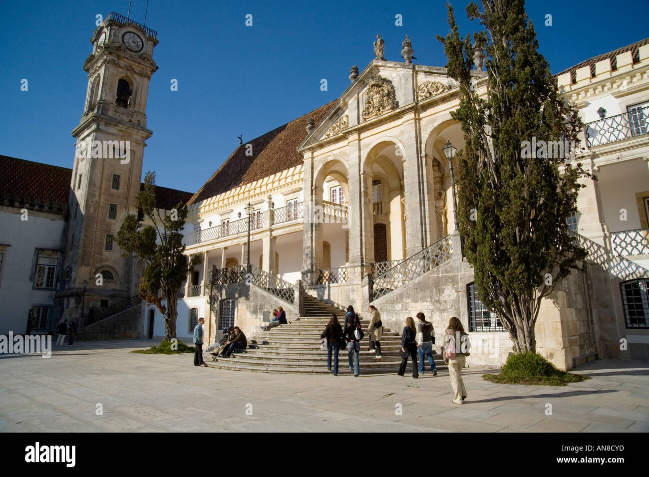 COIMBRA PORTUGAL Students in the inner core of the University of ...