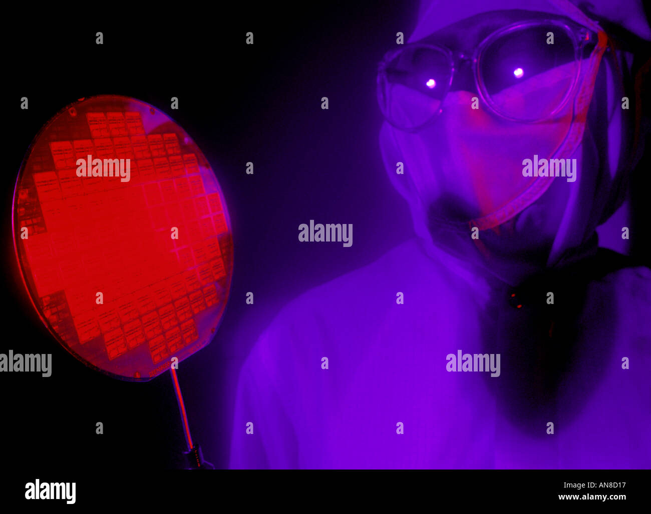 Silcon wafer hi-res stock photography and images - Alamy