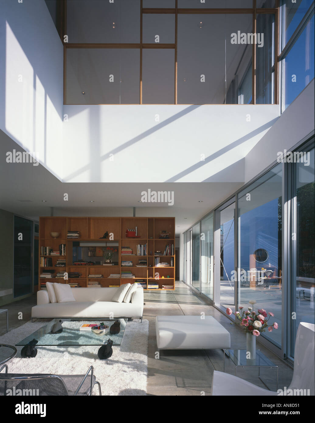 Kanner Residence, Pacific Palisades, California. 28ft high living area ...
