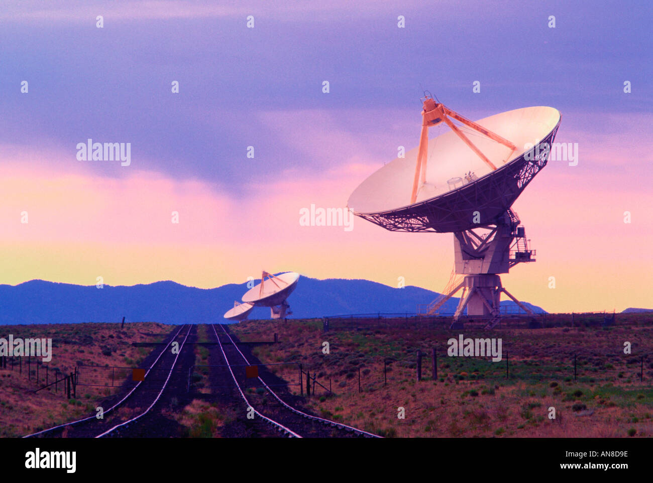 very large array downlink astronomical satellite dishes near Socorro ...