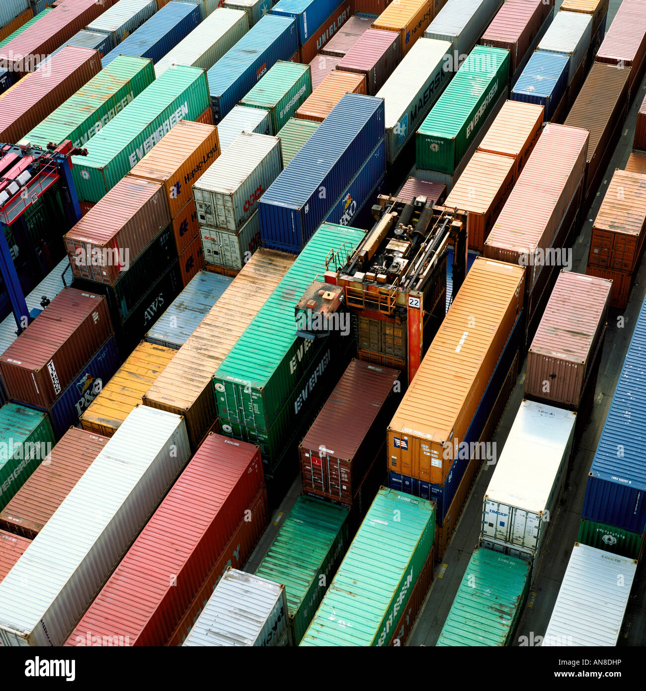 Area of the containers harbour at hamburg hi-res stock photography and ...