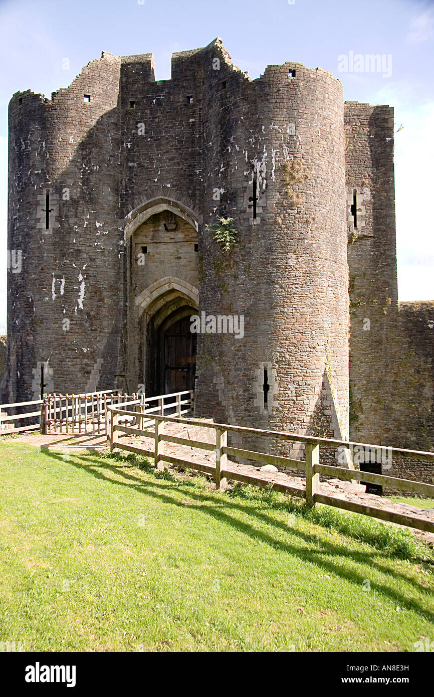 Norman castle tower gate hi-res stock photography and images - Alamy
