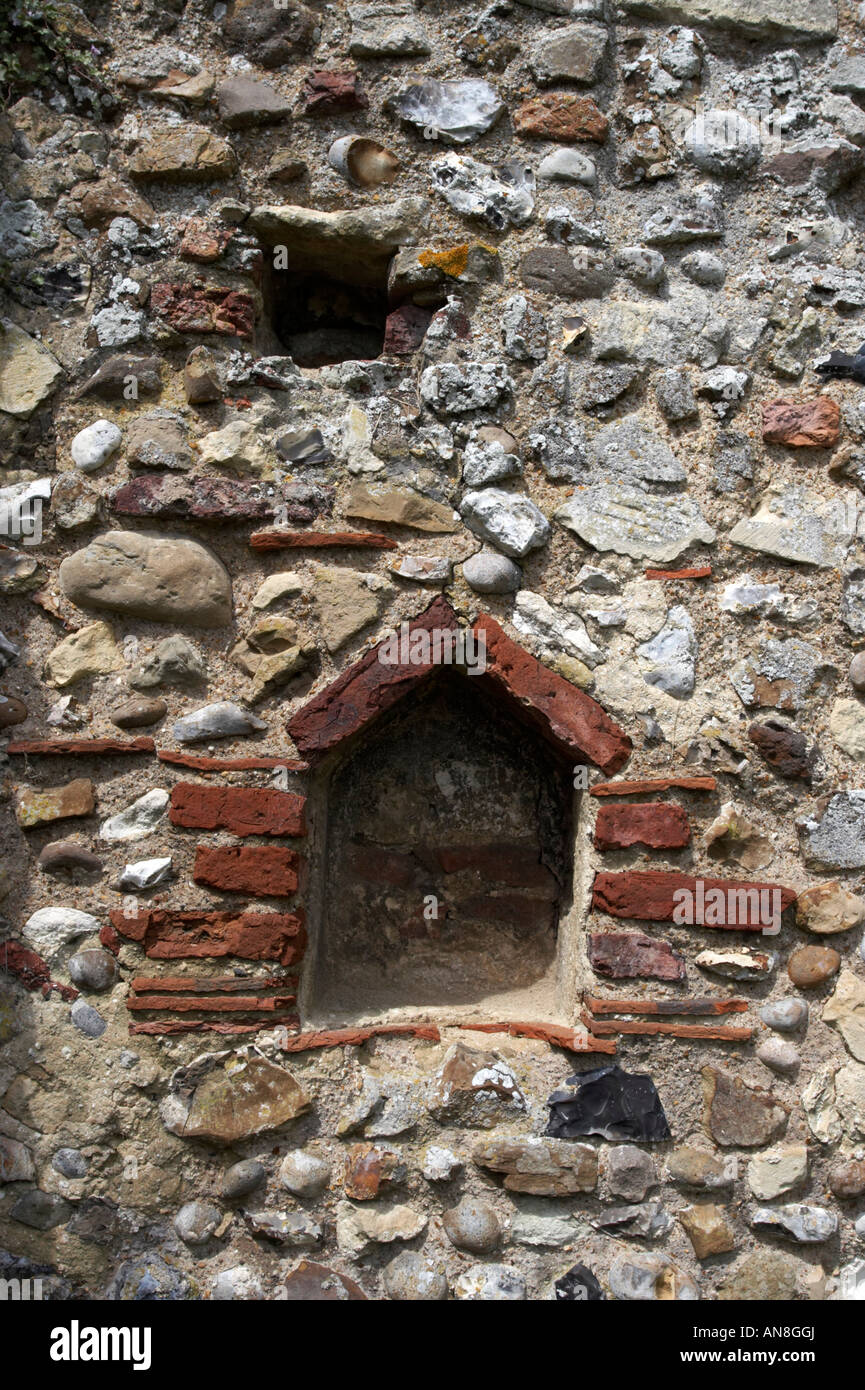 alcove in old abbey wall Stock Photo - Alamy