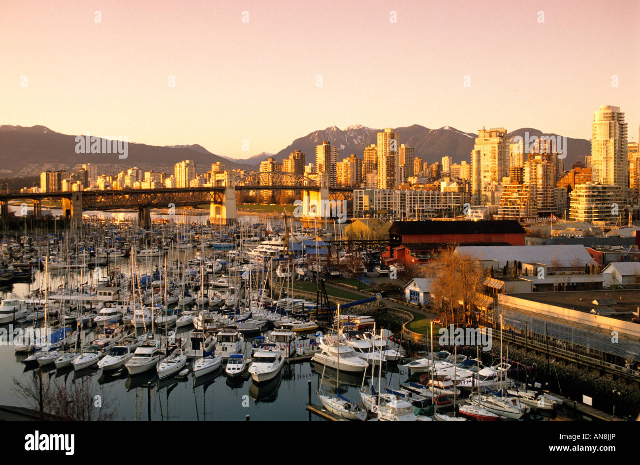 Vancouver marina and skyline waterfront, Vancouver, British Columbia ...