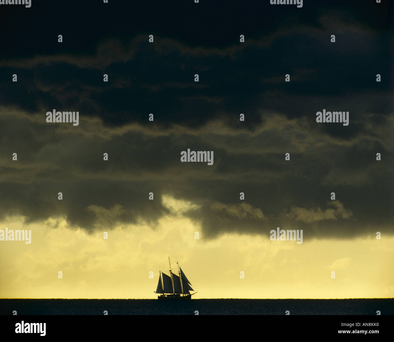 Storm sailing hi-res stock photography and images - Alamy
