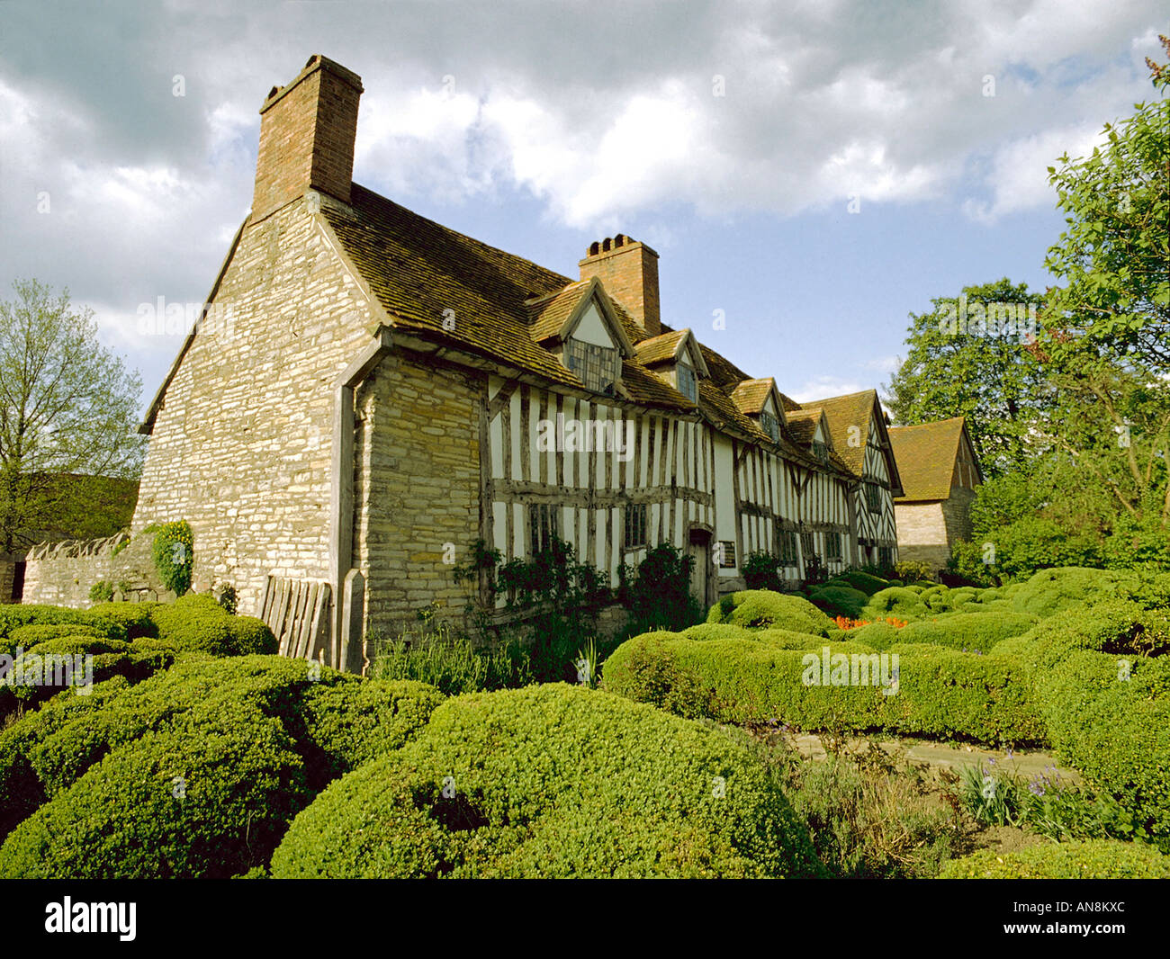 Wilmcote s timber framed Mary Arden s House was the birthplace of ...