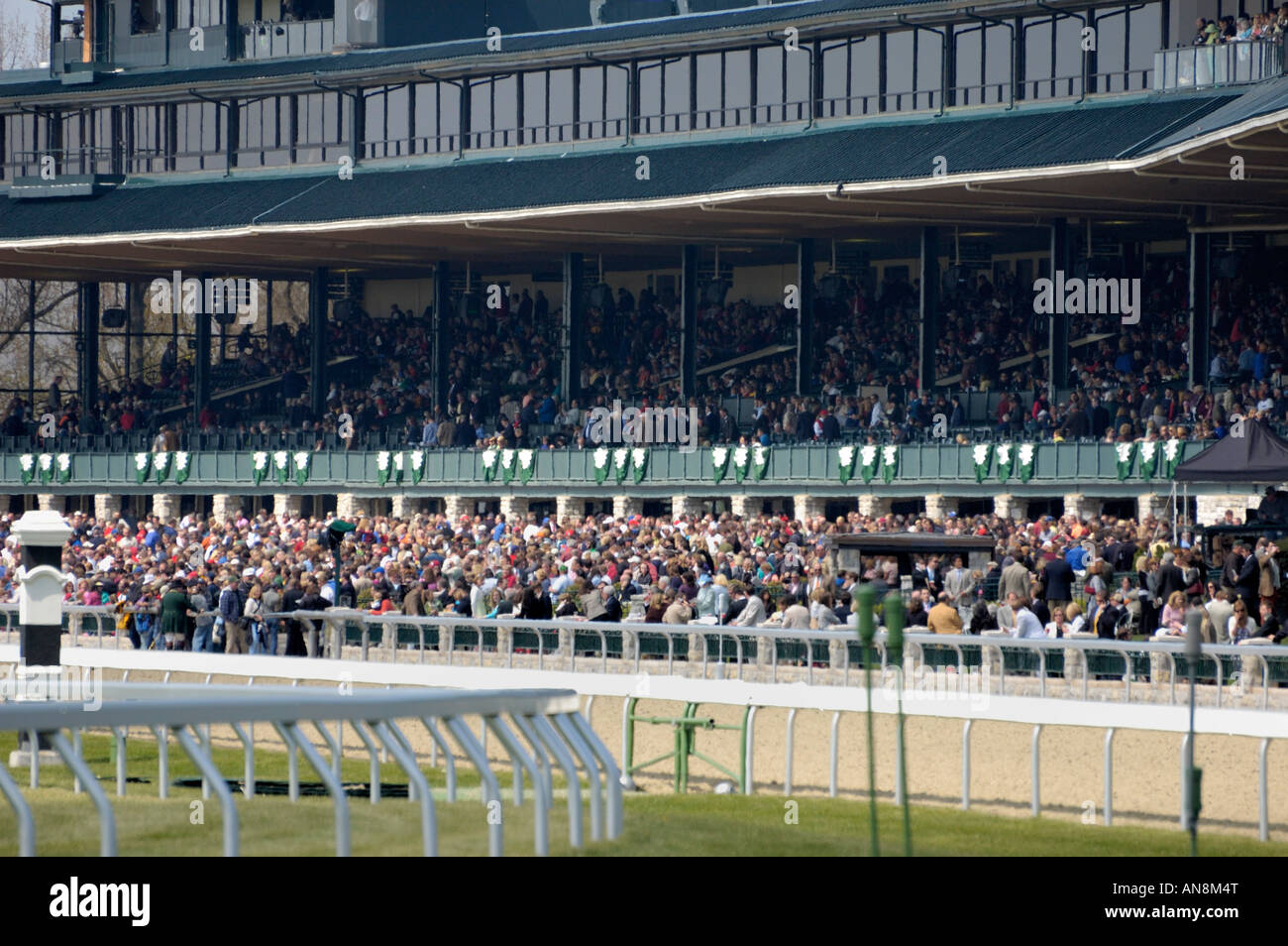 Keeneland track grandstand hi-res stock photography and images - Alamy