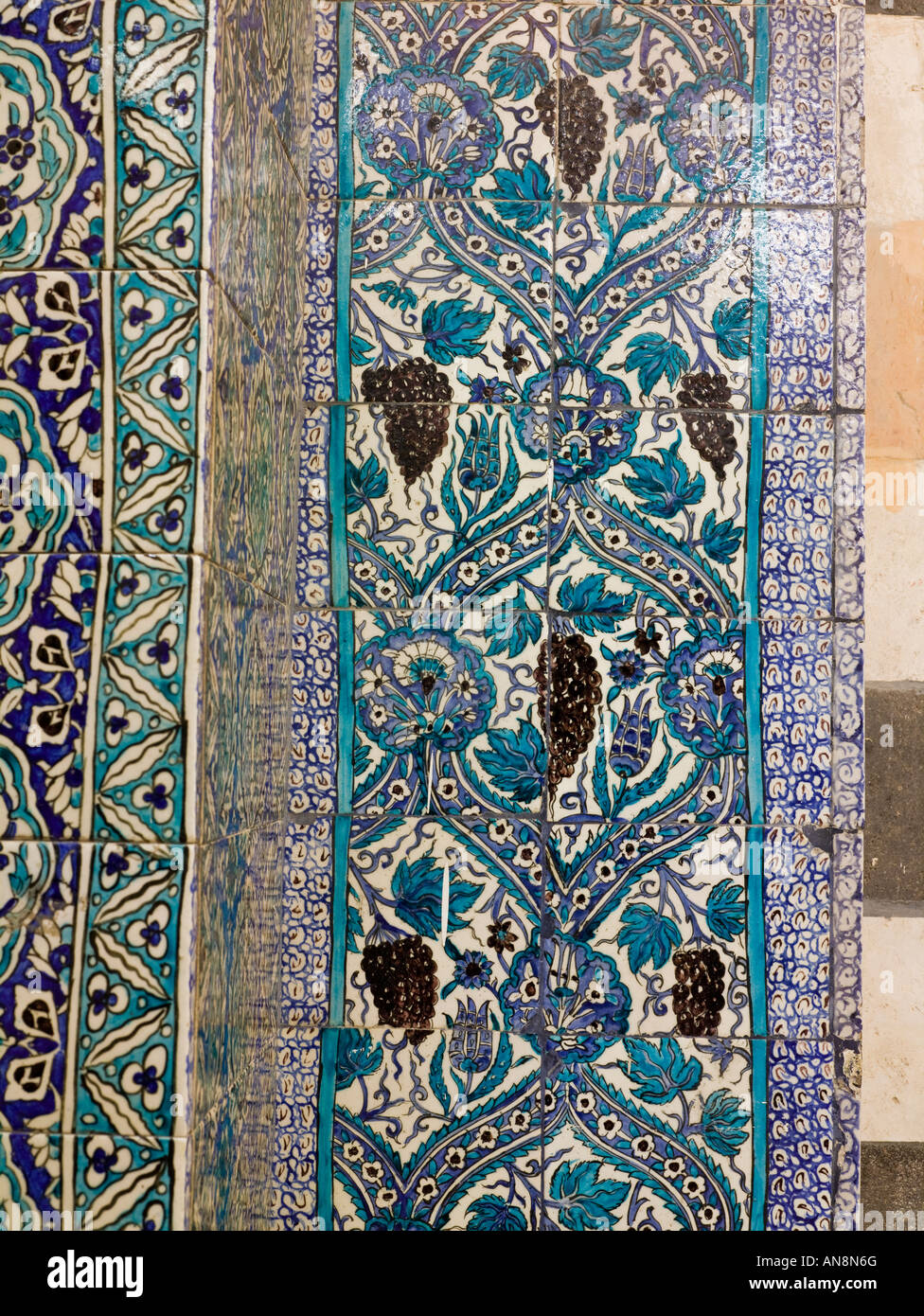 detail of Ottoman tiles, tomb of Saladin, Damascus, Syria Stock Photo ...