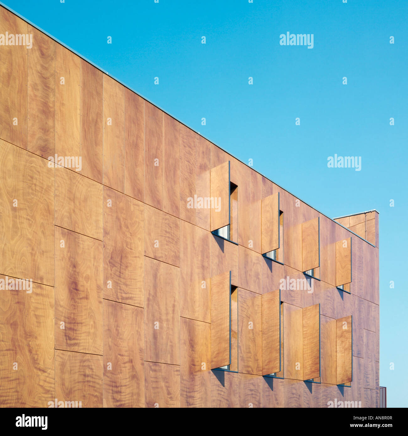 Rainscreen cladding hi-res stock photography and images - Alamy
