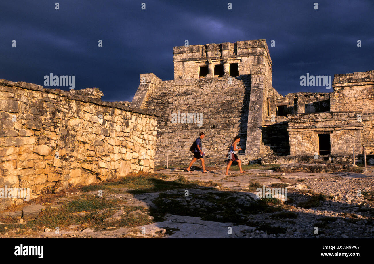 Sunset at Tulum Mayan ruins on cliff overlooking ocean, Cancun, Mexico ...