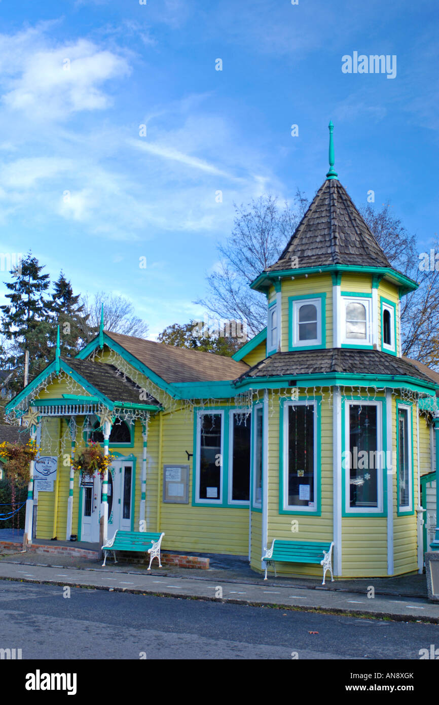 Chemainus mural hi-res stock photography and images - Alamy