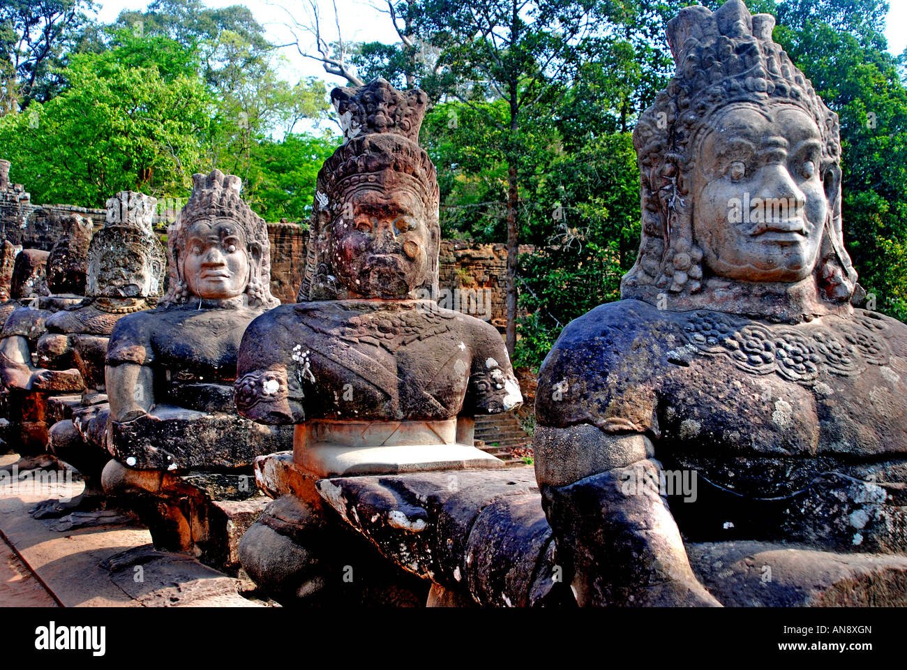 Jayavarman vii hi-res stock photography and images - Alamy