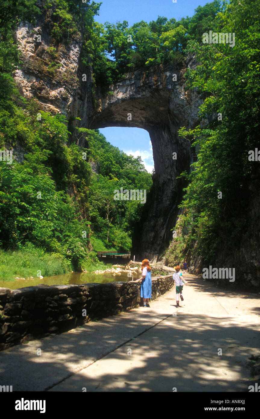 Children at the Natural Bridge of Virginia, Shenandoah Valley, USA ...