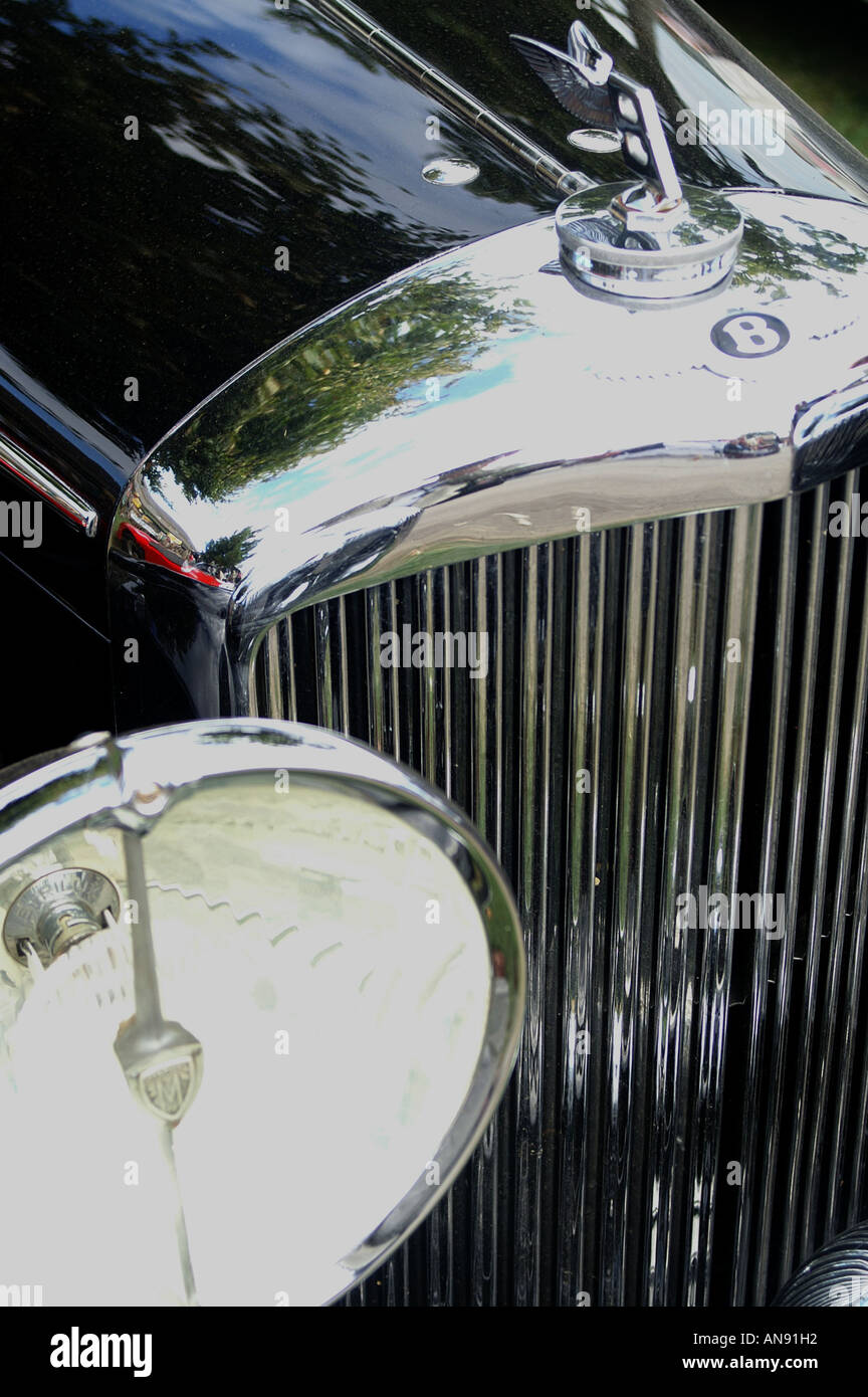 Bentley Radiator Grille Classic Car Stock Photos & Bentley Radiator ...