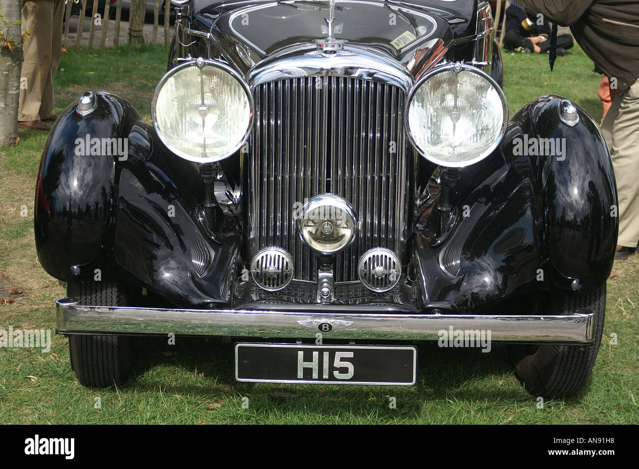 Bentley - radiator and Grille on classic car Stock Photo - Alamy