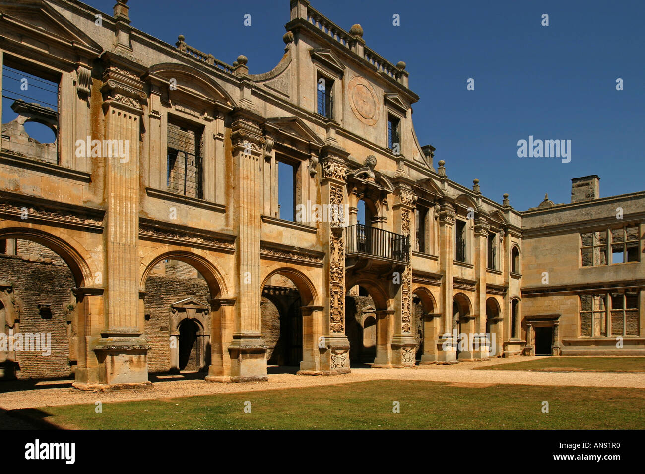 Kirby Hall Elizabethan 17th Century Mansion House Stock Photo - Alamy