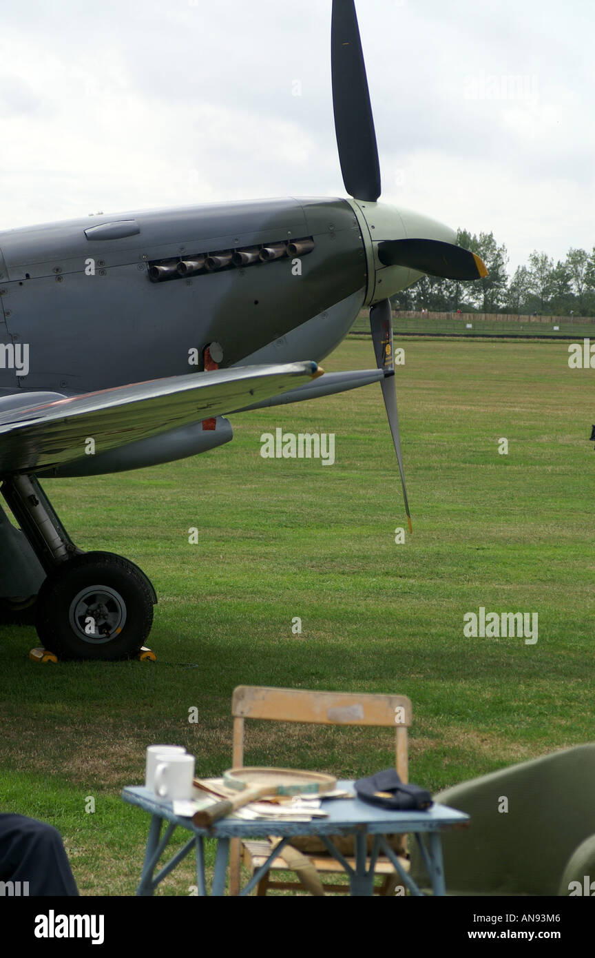Battle of Britain Spitfire engine and propeller Stock Photo - Alamy