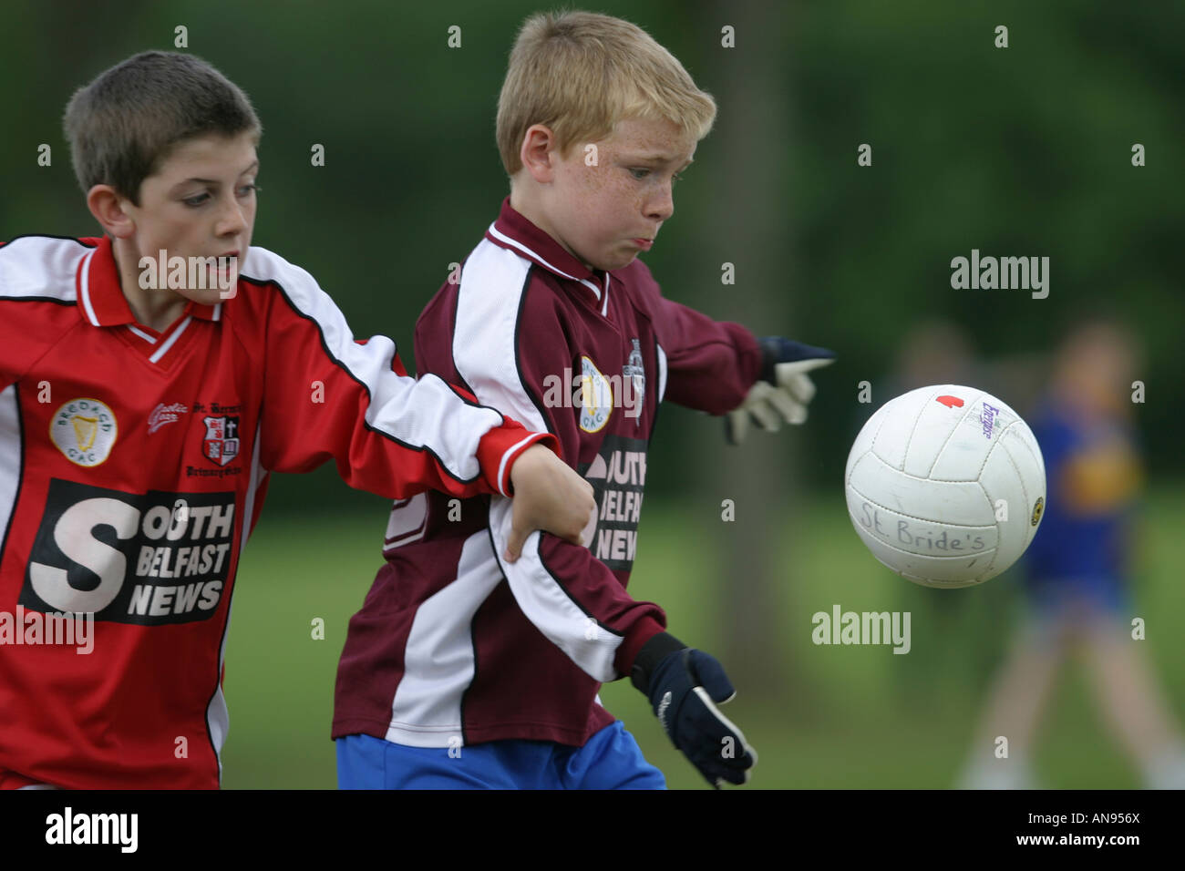 Gaelic football kids playing hi-res stock photography and images - Alamy