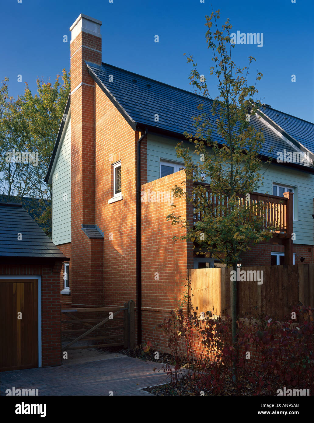 Guildford Barracks, Linden Homes. Architect: John Thompson and Partners ...