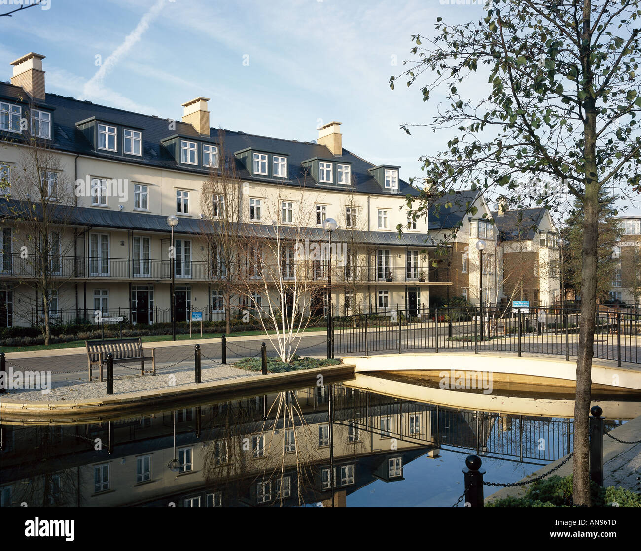 Kew Riverside, Kew. Developer: St. James Homes. Architect: John ...