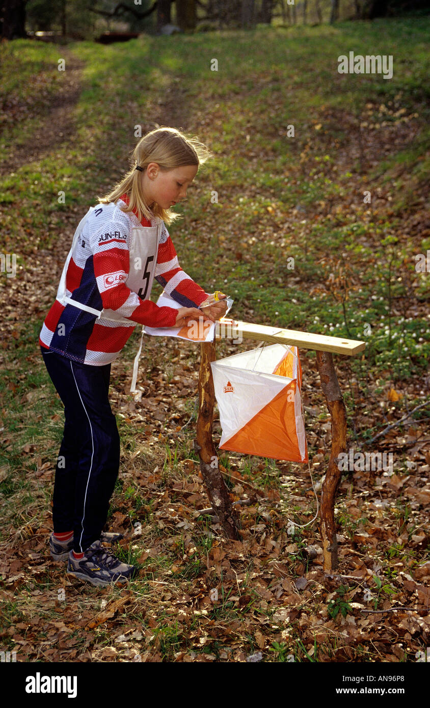 Orienteering child hi-res stock photography and images - Alamy