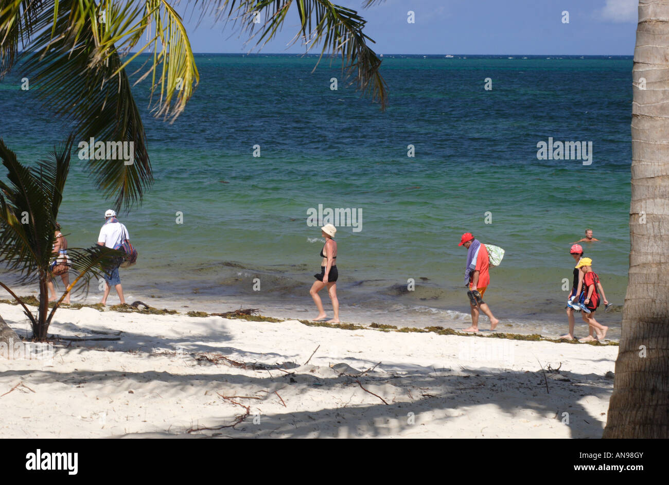 Kenya shanzu beach hi-res stock photography and images - Alamy