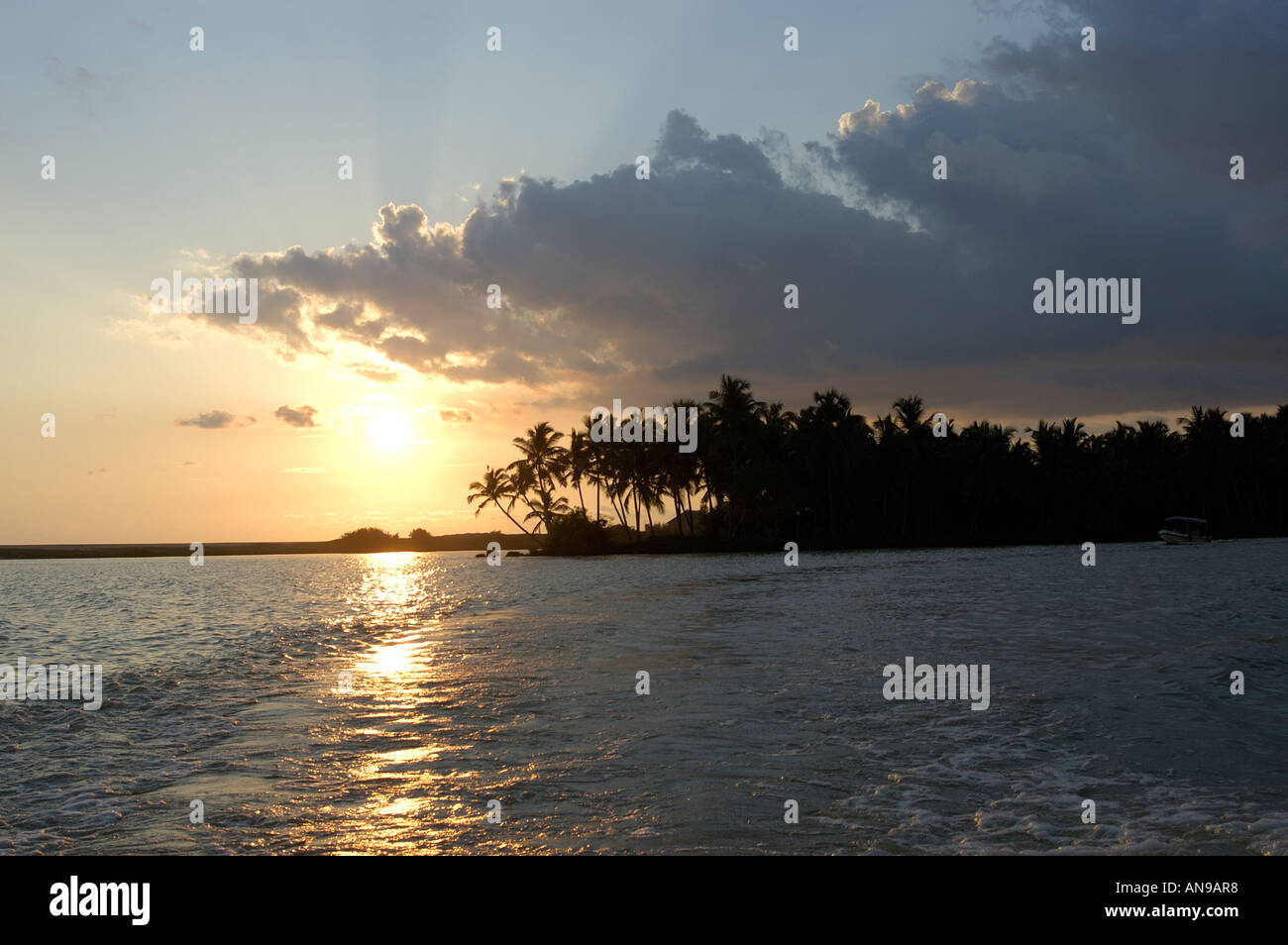Kerala backwaters silence hi-res stock photography and images - Alamy