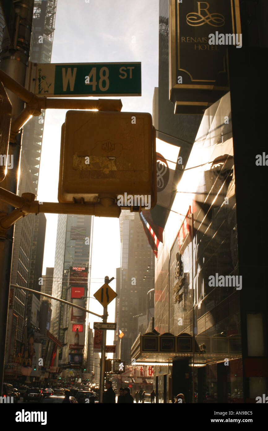New york street sign times square sq hi-res stock photography and ...