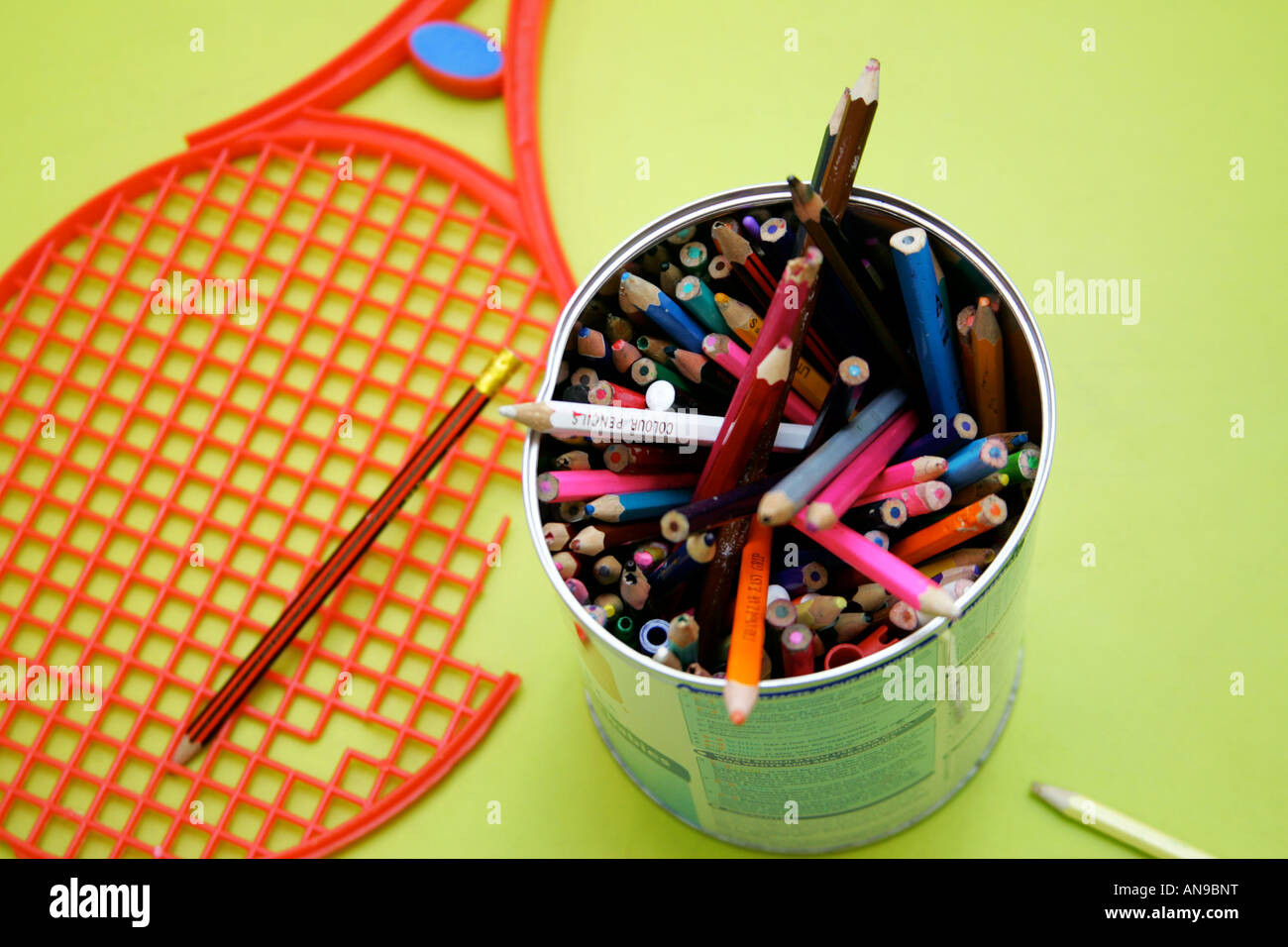Childrens pencil tin children holder container art drawing pencils ...