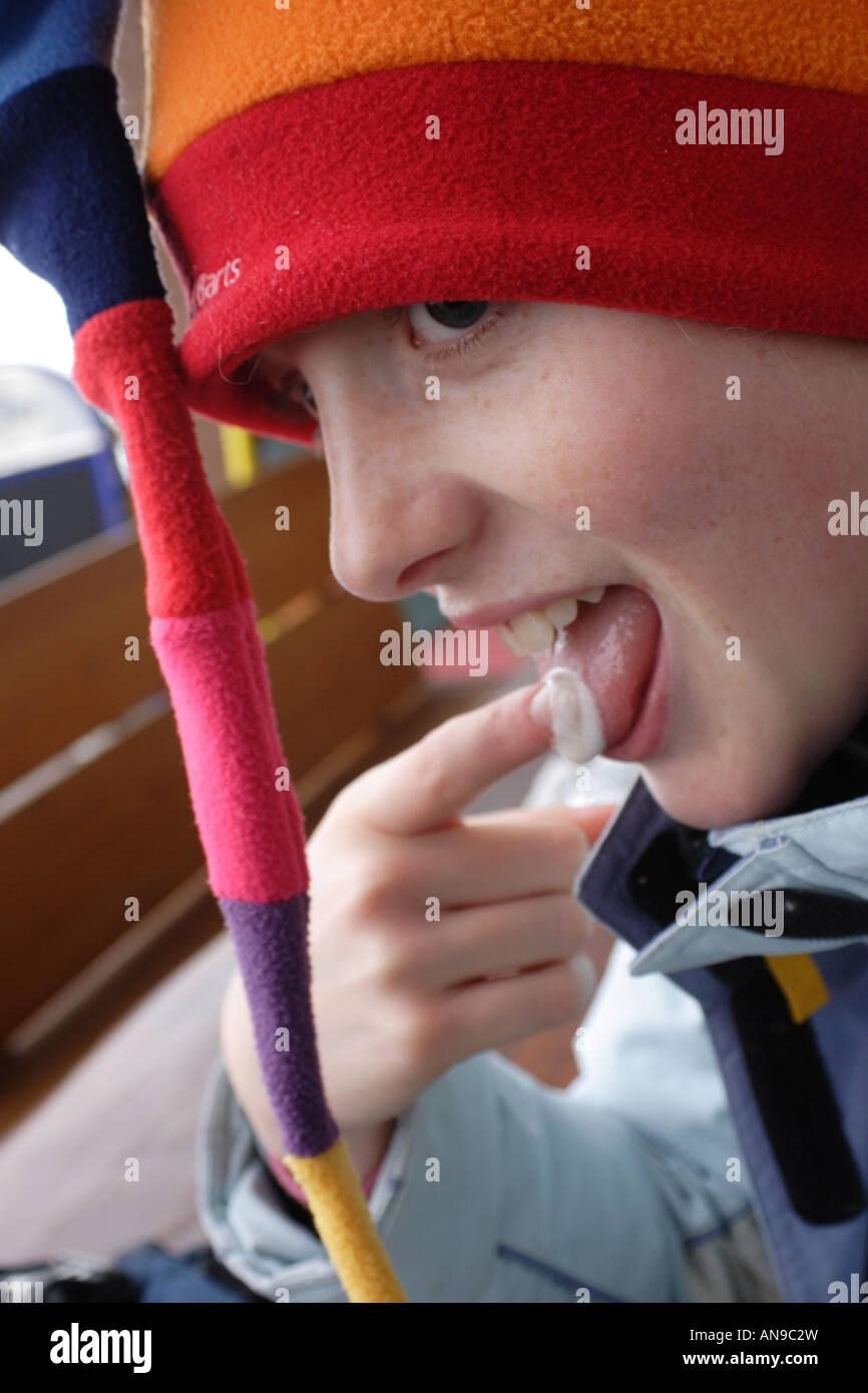 Its finger licking good hi-res stock photography and images - Alamy