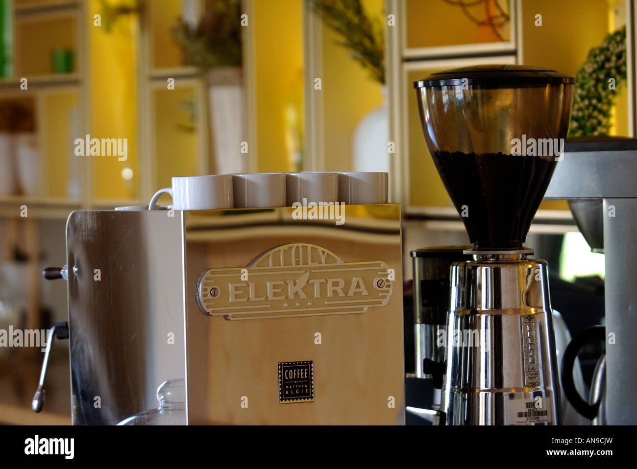 Expresso coffee machine hi-res stock photography and images - Alamy