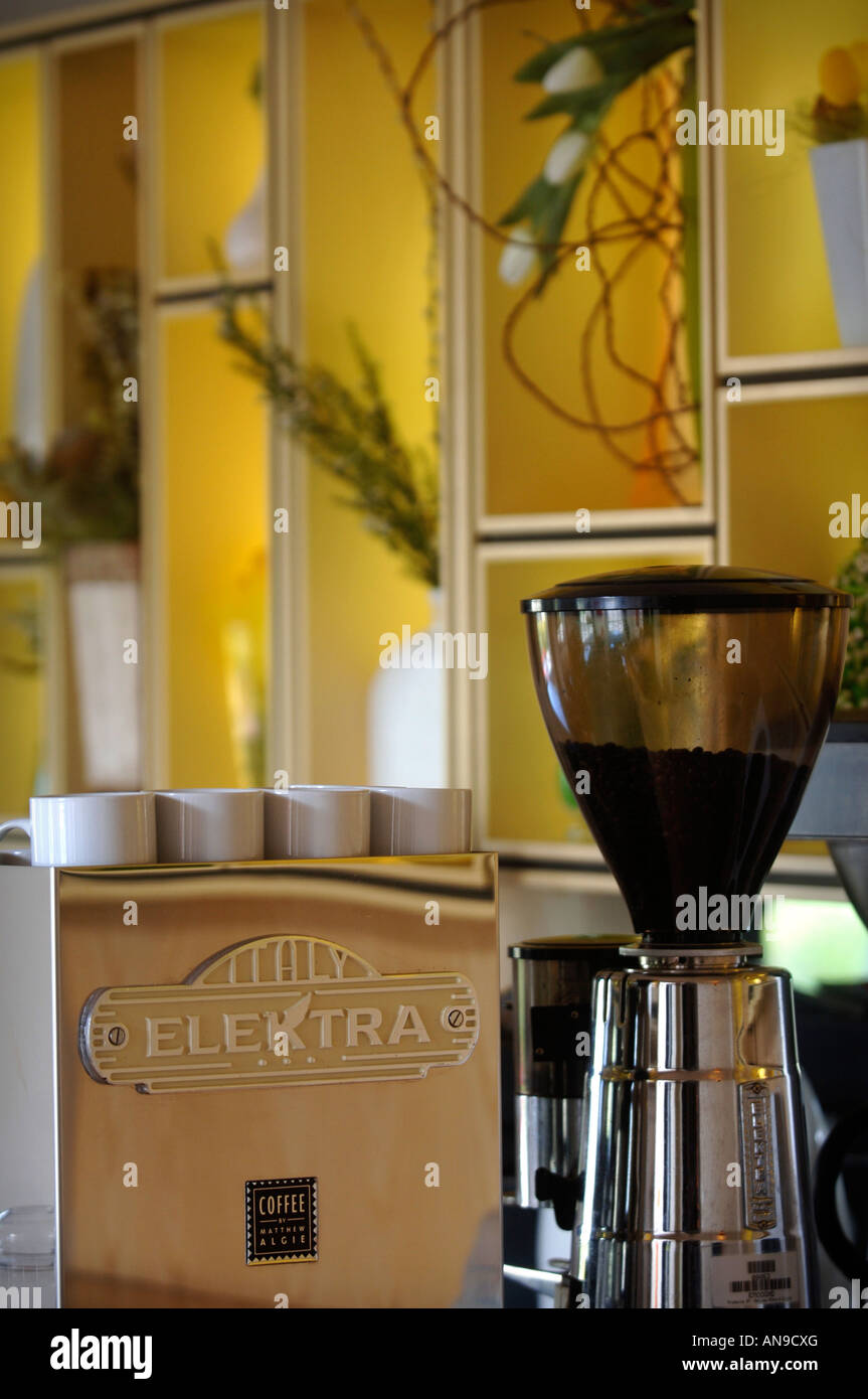 Expresso machine hi-res stock photography and images - Alamy