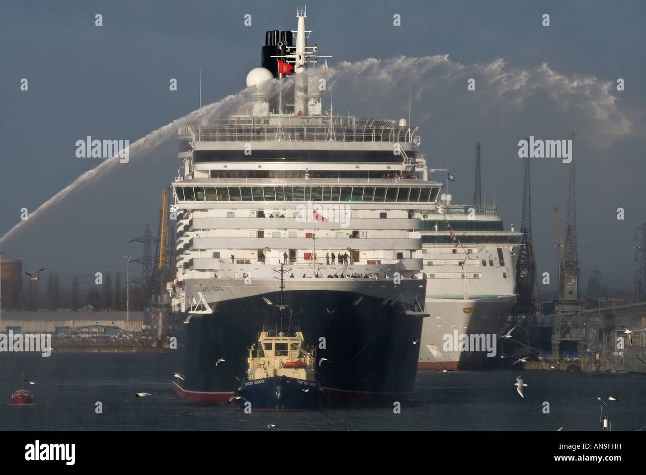cunard cruise ship queen victoria sails into southampton docks england ...