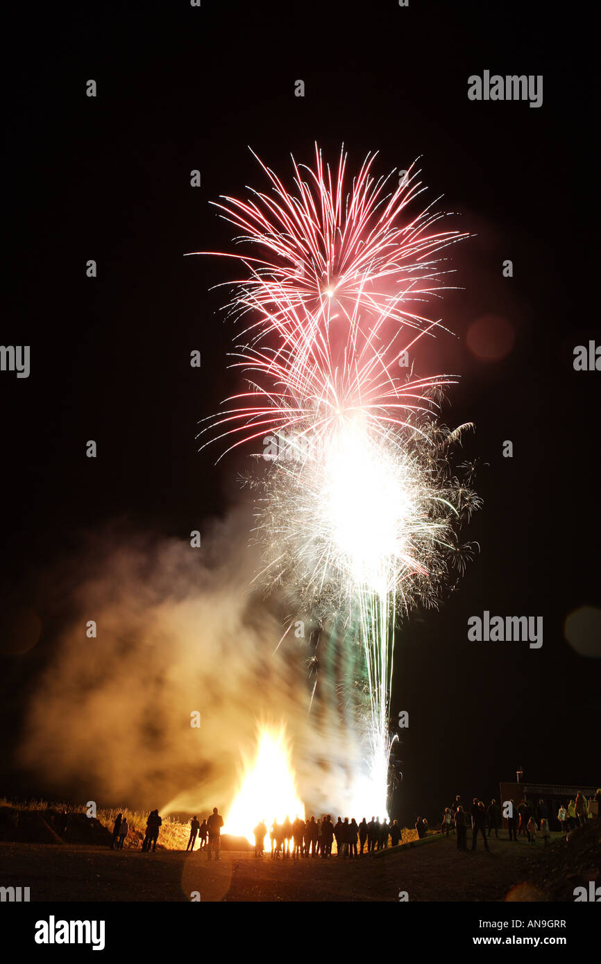 Large fireworks hi-res stock photography and images - Alamy