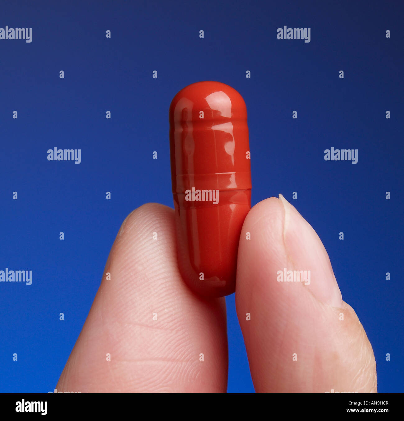 Pharmaceutical medicine pills capsule hi-res stock photography and ...