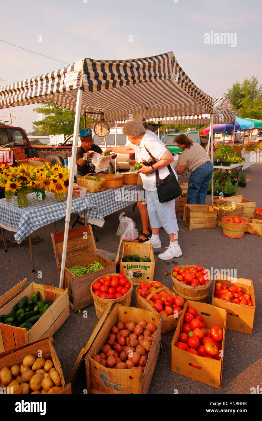 Virginia farmer market hi-res stock photography and images - Alamy