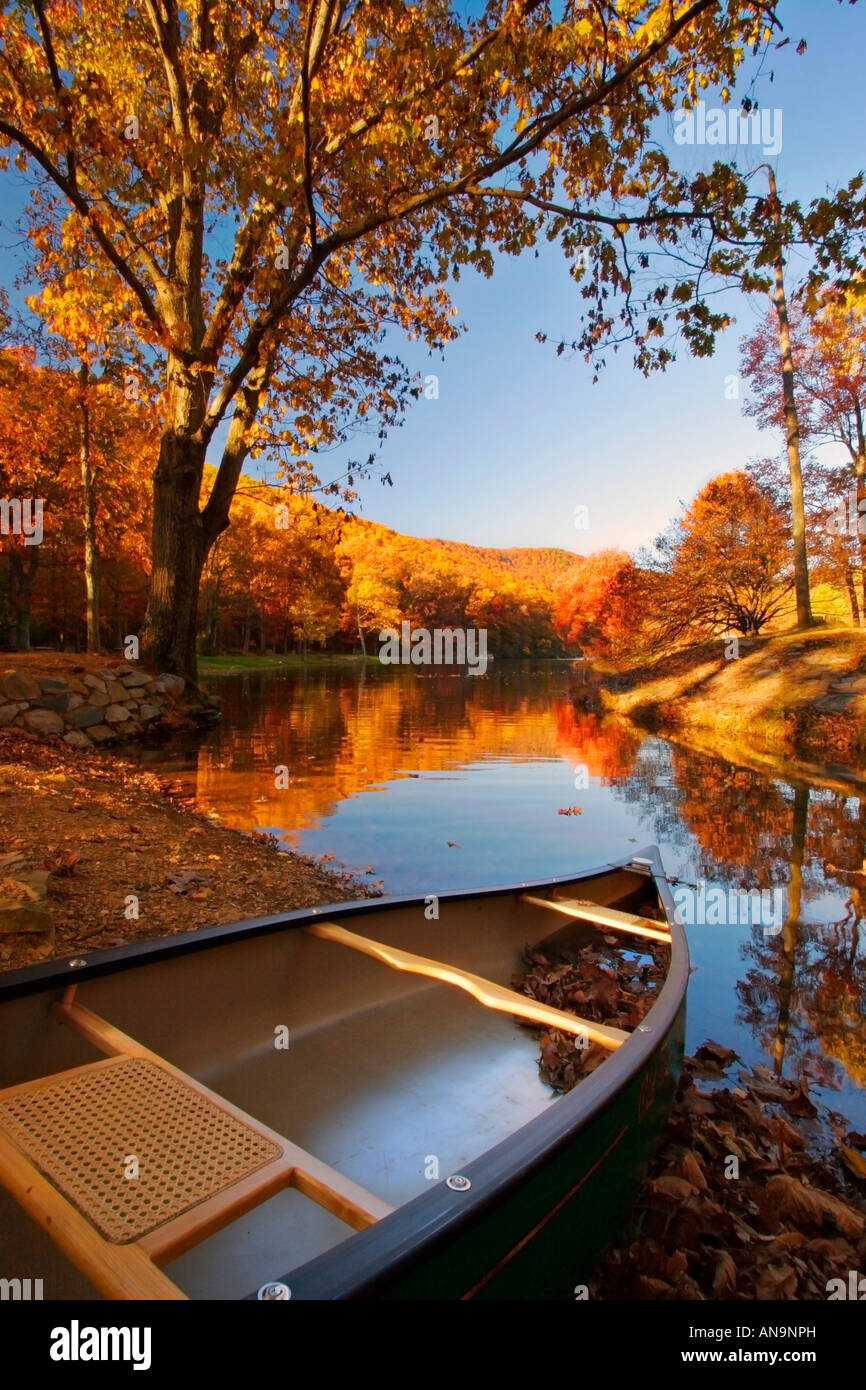 Canoe beside Sherando Lake, George Washington National Forest, Virginia ...