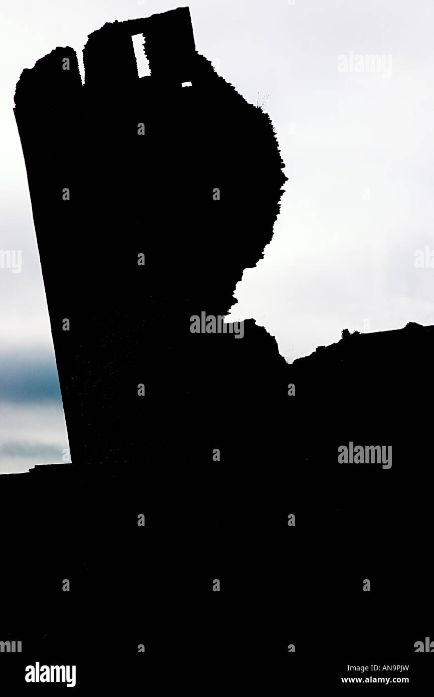 Medieval castle walls explosives hi-res stock photography and images ...