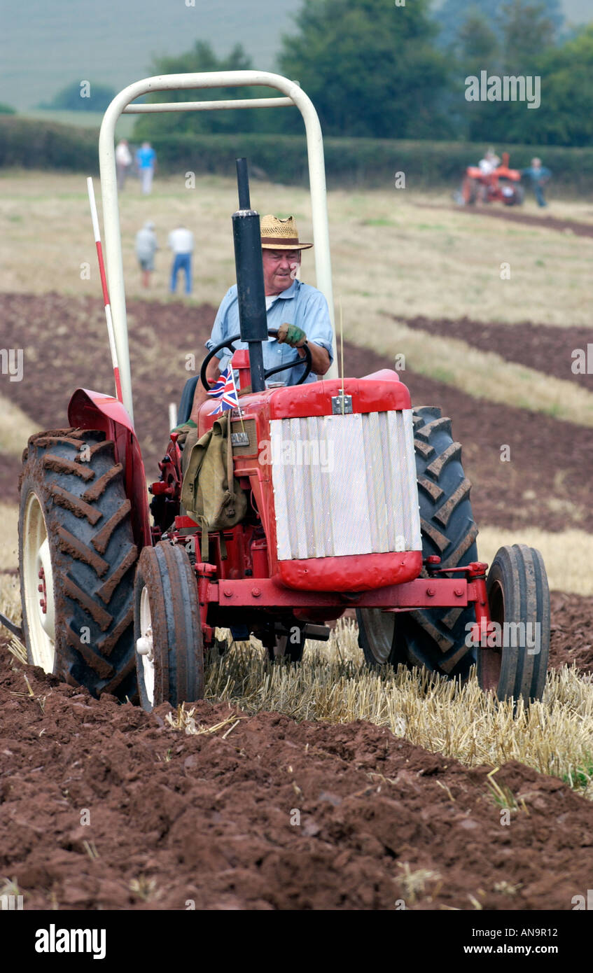 Tractor ploughing match plough uk hi-res stock photography and images ...