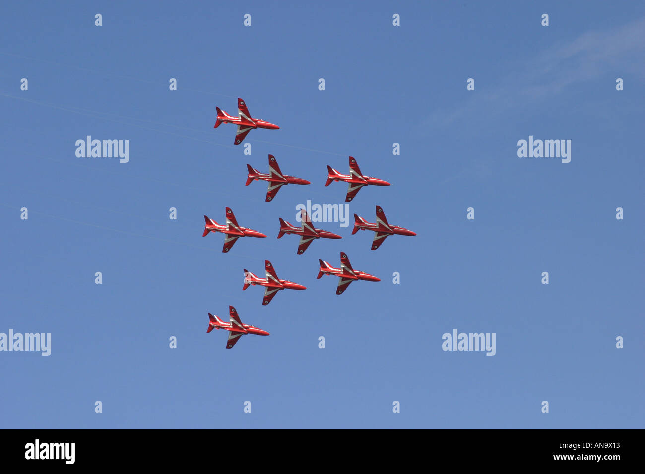 Red Arrows Apollo Loop to Diamond 9 transition Stock Photo - Alamy