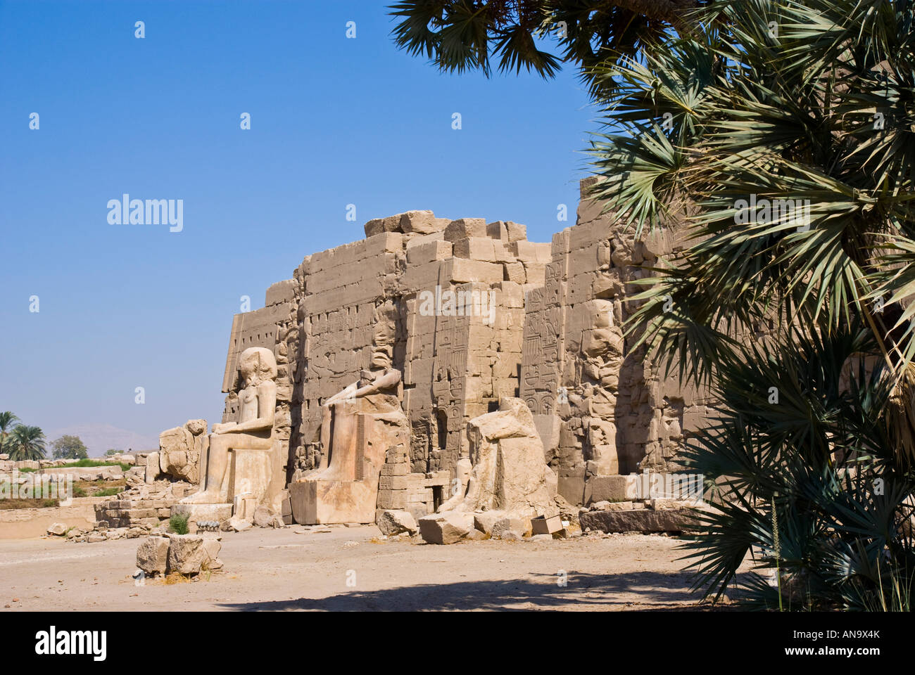 Karnak temple egypt reconstruction hi-res stock photography and images ...