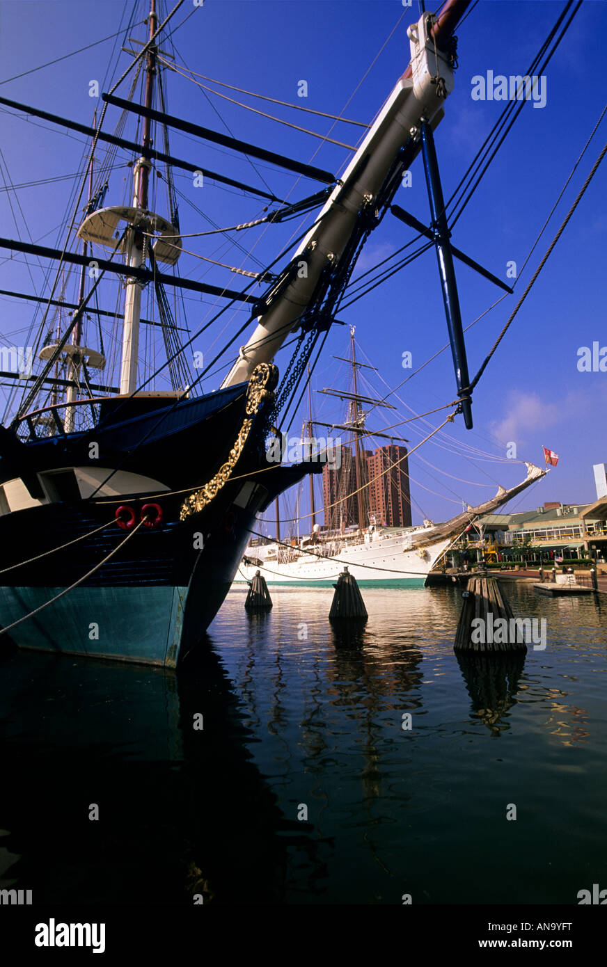 Uss constellation tall ship hi-res stock photography and images - Alamy