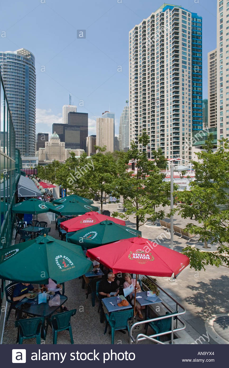 Toronto Harbourfront Queens Quay Stock Photos & Toronto Harbourfront ...