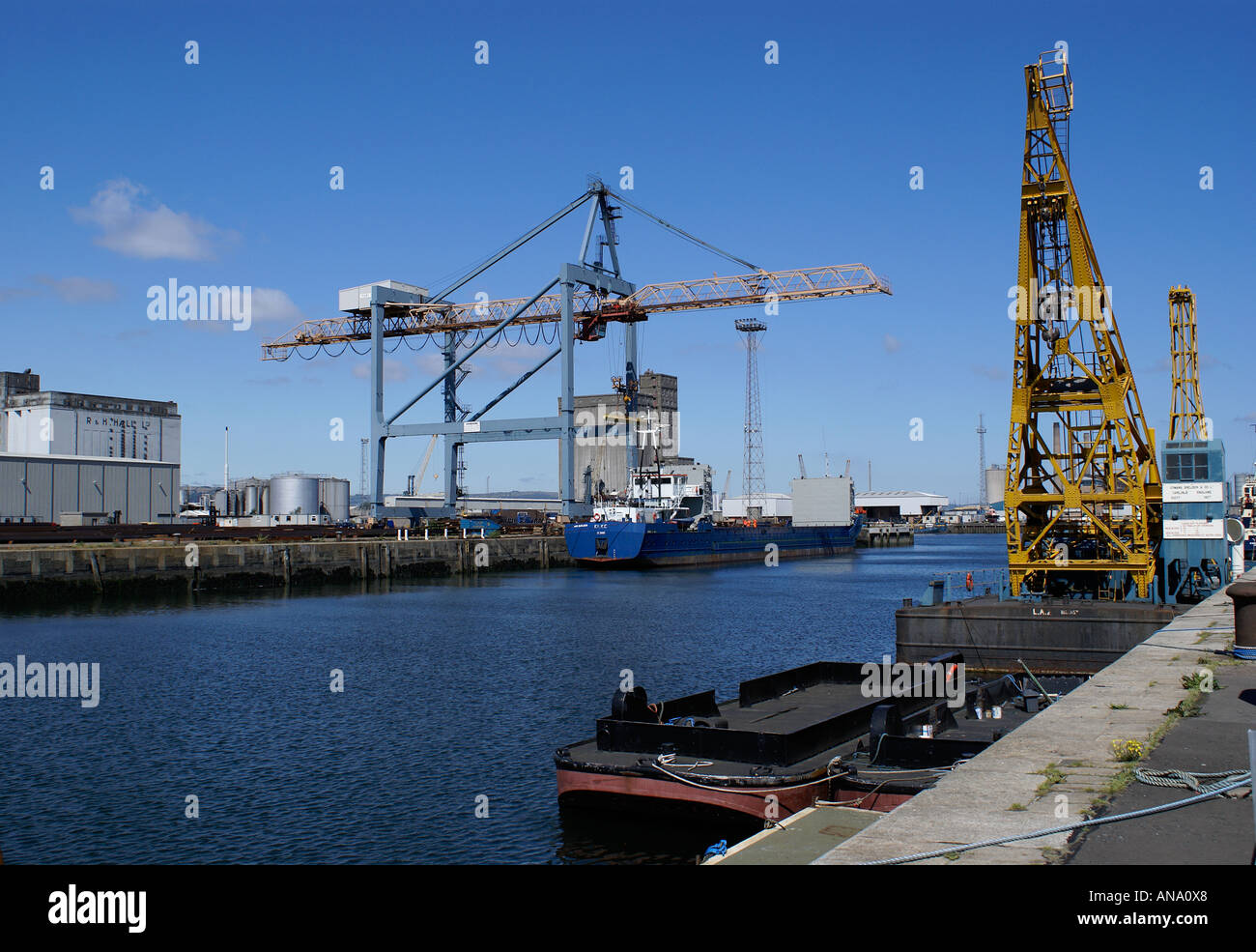 Belfast harbour shipping container hi-res stock photography and images ...