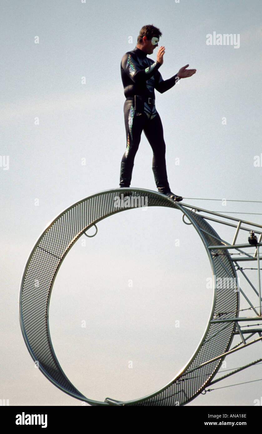 Wobble performer hi-res stock photography and images - Alamy