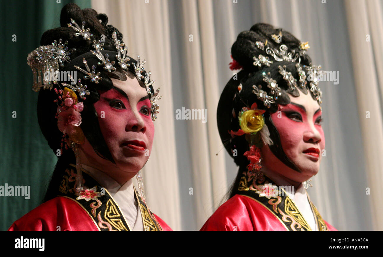 Chinese opera actors. China Stock Photo - Alamy