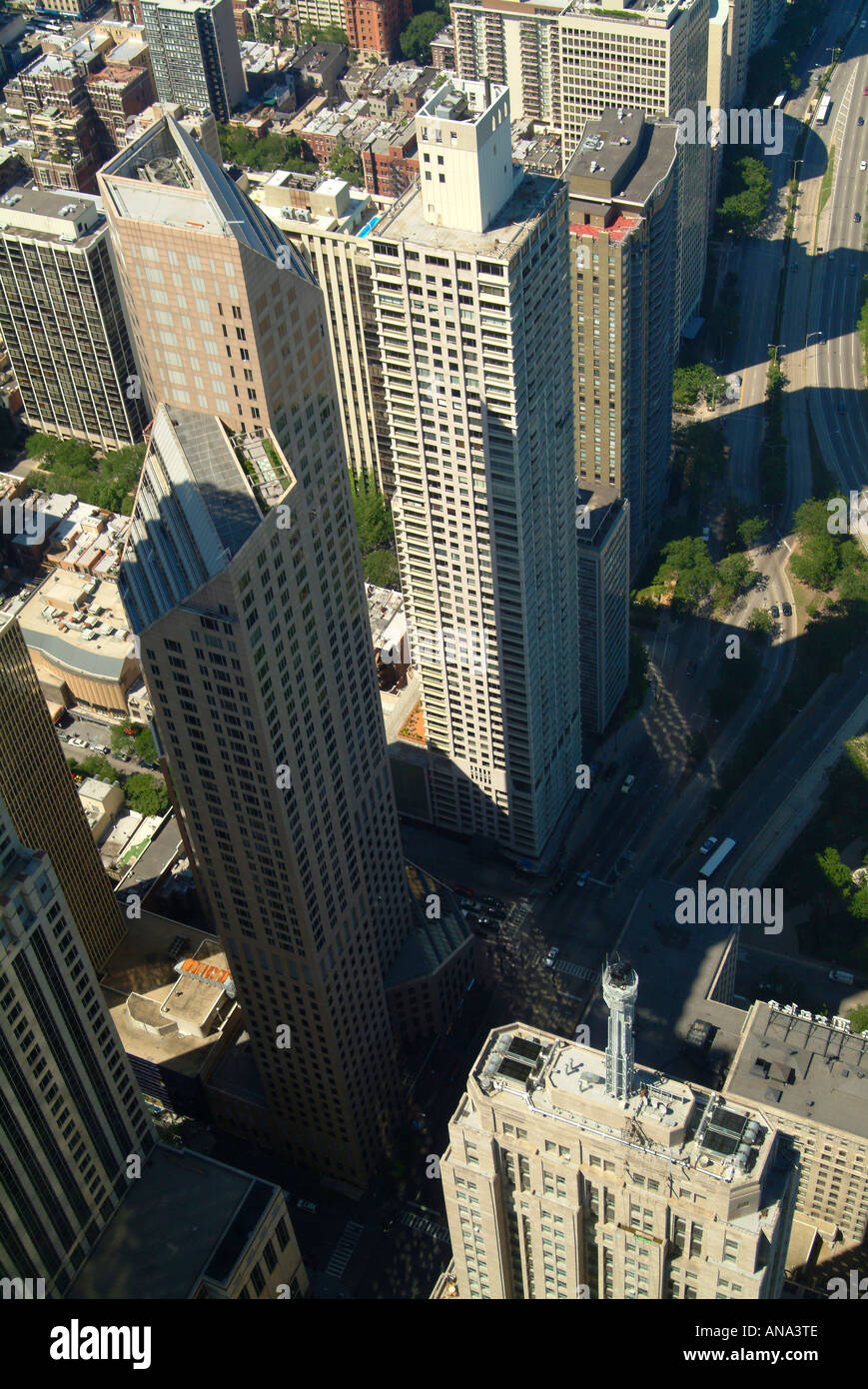 1000 tall buildings hi-res stock photography and images - Alamy
